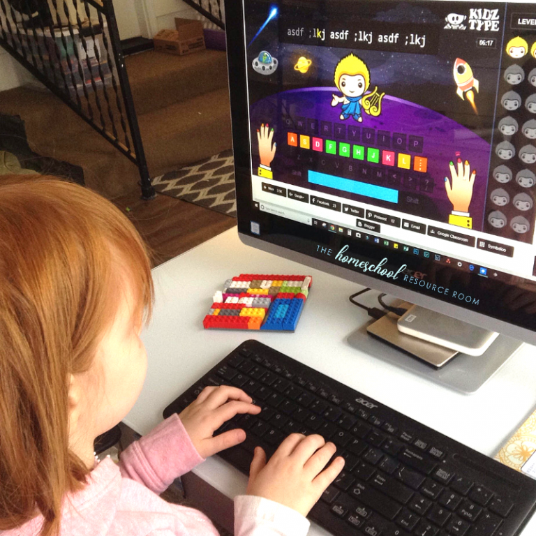 FREE Typing Games for Kids: KidzType Review! - The Homeschool Resource Room